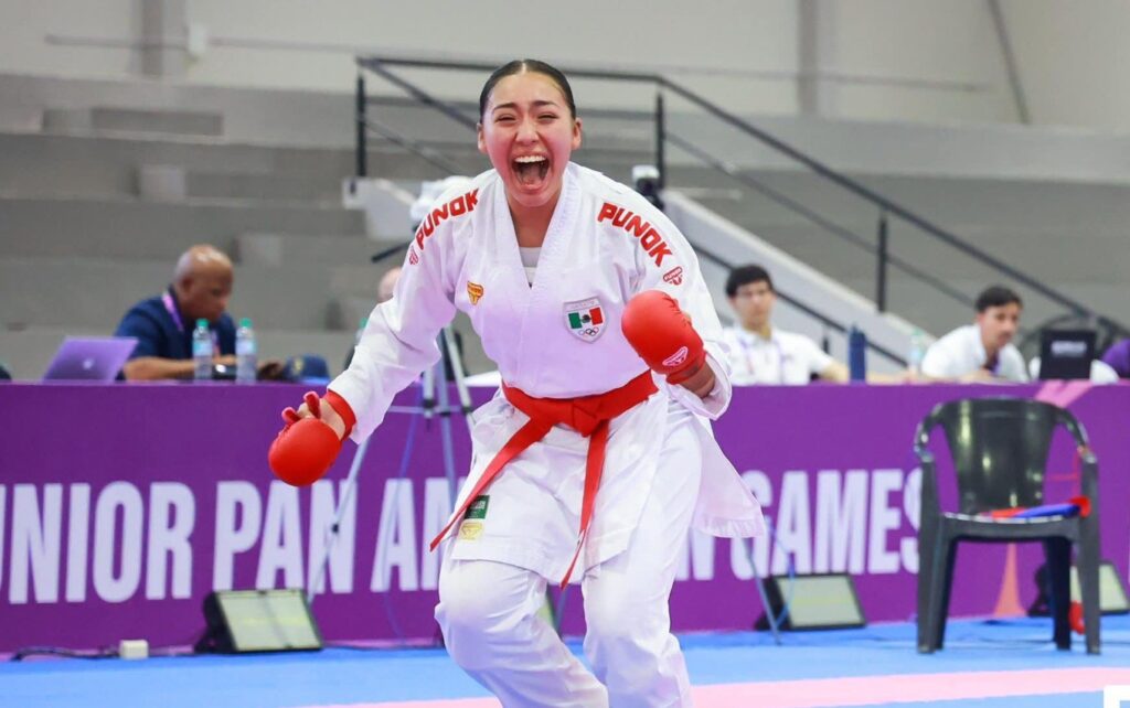 Karateca sonorense Ana Herrera conquista el oro en Asunción 2025